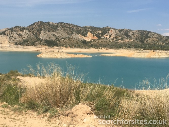 Embalse de Calanda Picnic Area