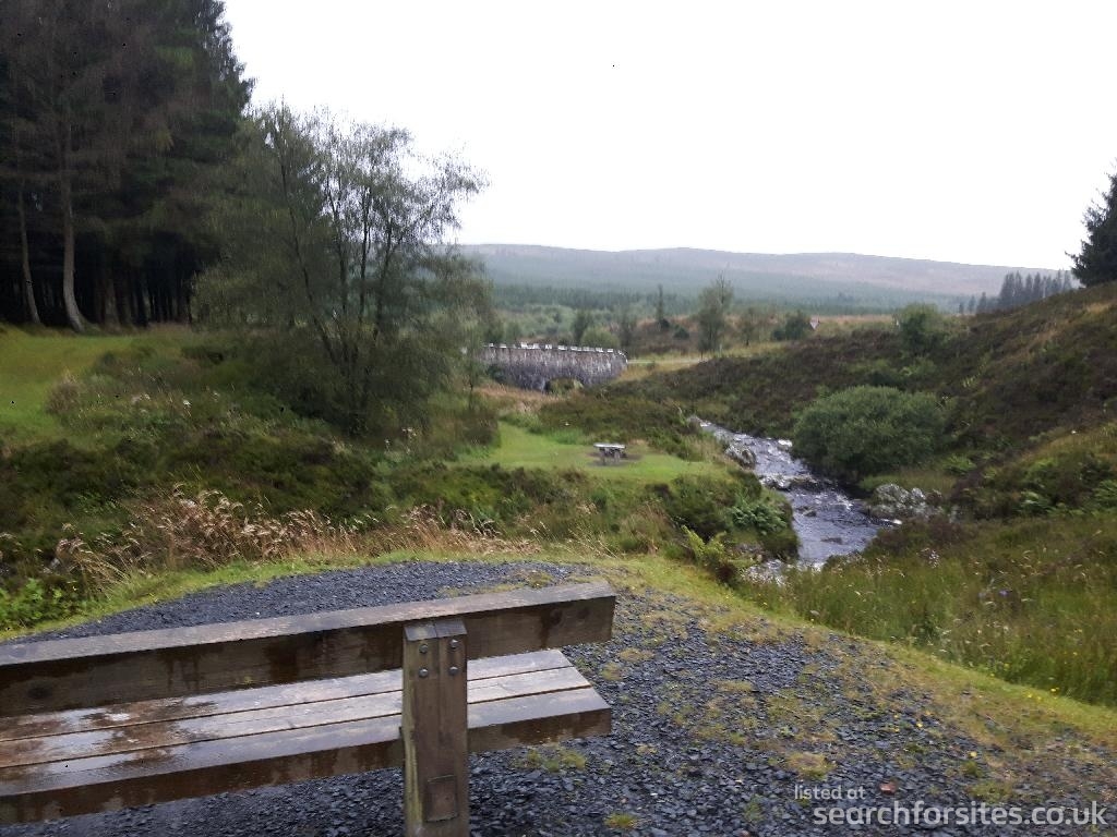 Forest parking Stinchar Bridge
