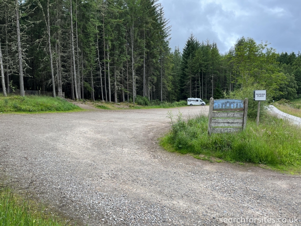 Fyrish Monument Jubilee Path parking