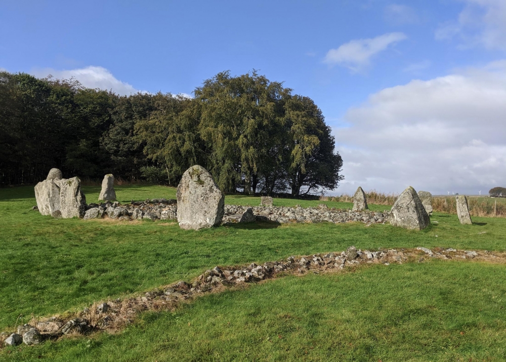 Loanhead of daviot stone circle car park