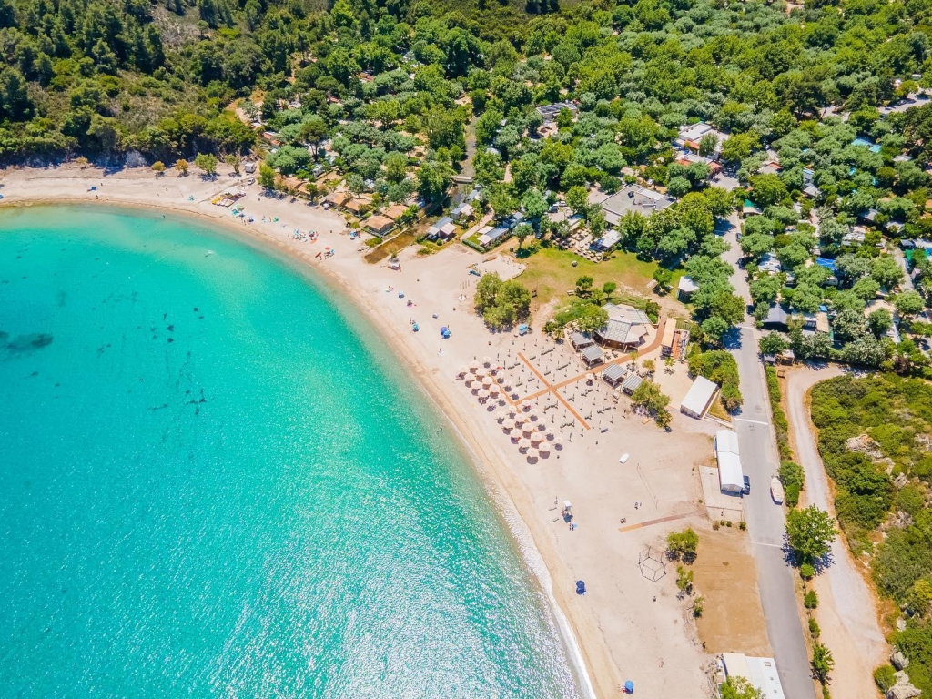 Armenistis Camping & Bungalows