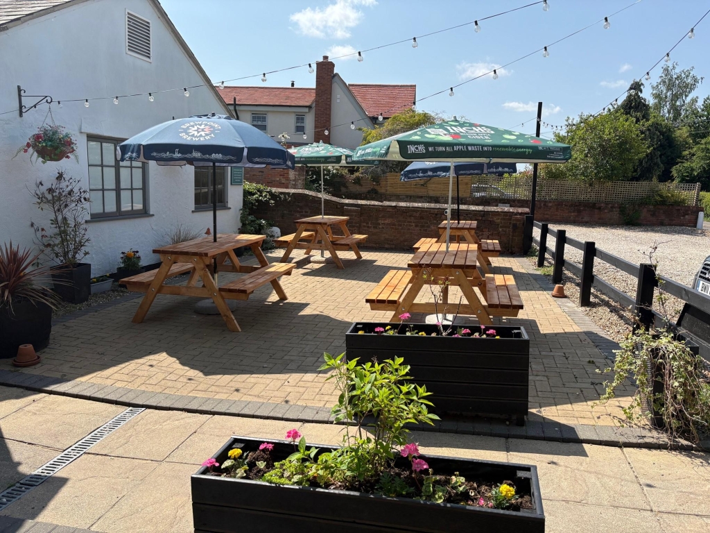 The Crown Sandon