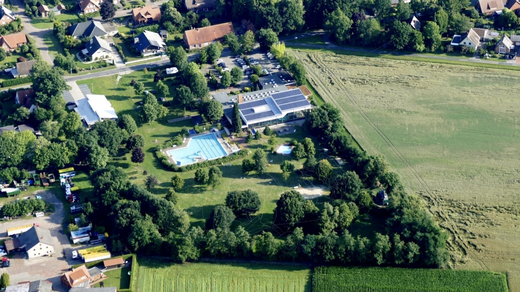 Hallen Freibad